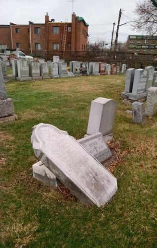St. Raymond’s Cemetery missing stones – Bronx Times