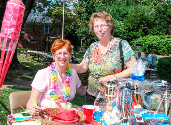 First Lutheran Church holds Hawaii-theme luau – Bronx Times