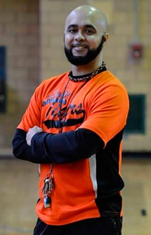 Softball coach receives $20,000 on Ellen Show – Bronx Times