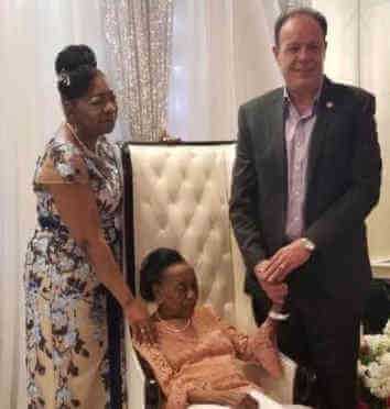 Gjonaj Attends Grandparents Ball – Bronx Times
