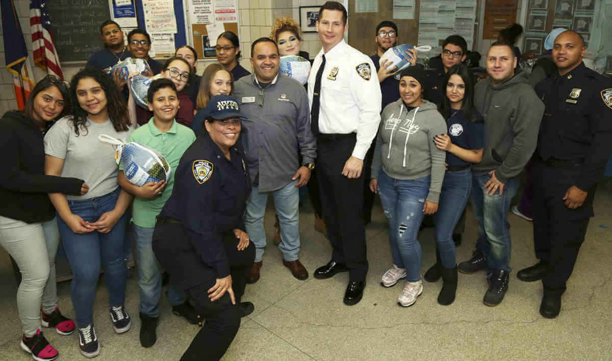 49th Precinct Hosts Thanksgiving Dinner – Bronx Times