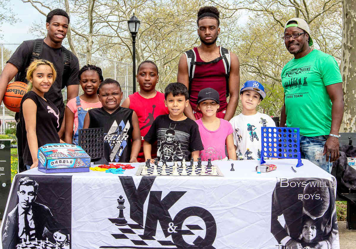 Young K&Q Chess Club Hosts Easter Tourney – Bronx Times
