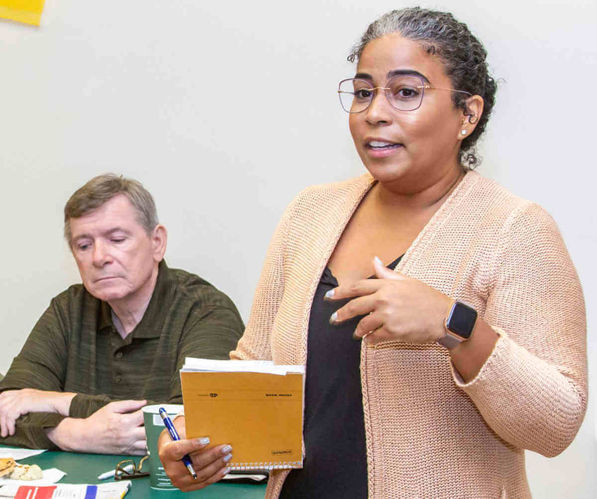 Assemblywomen Reyes, Fernandez speak at monthly VNNA meeting – Bronx Times