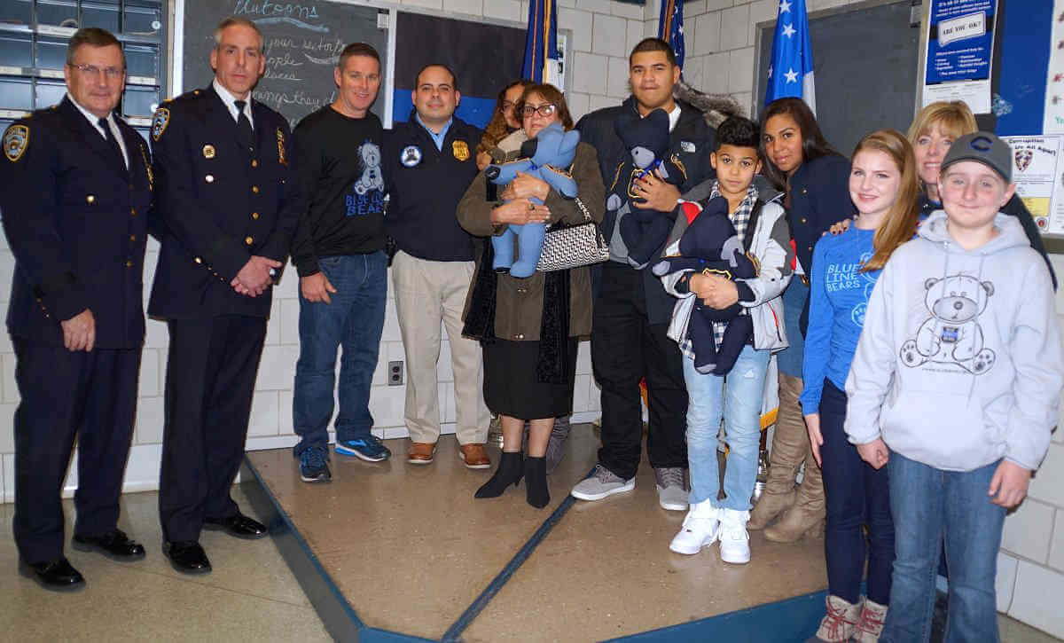 PO Manny Vargas Blue Line Bear Dedication – Bronx Times