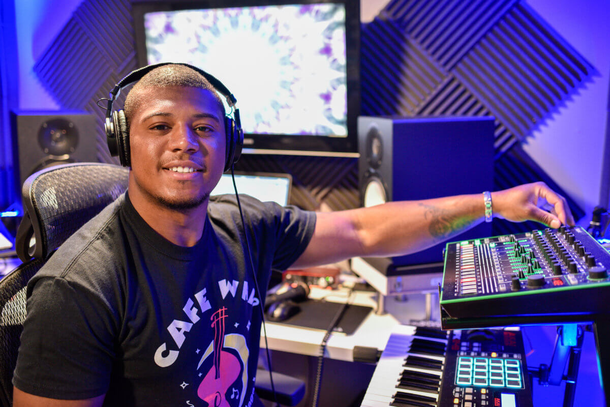 amRUSH Weekend Edition: What DJs actually do with TQ Grant – Bronx Times