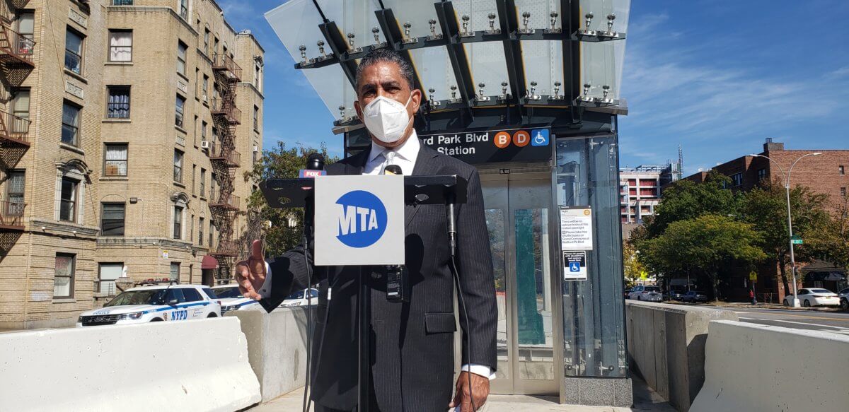 MTA announces opening of new elevators at Bedford Park Boulevard subway ...