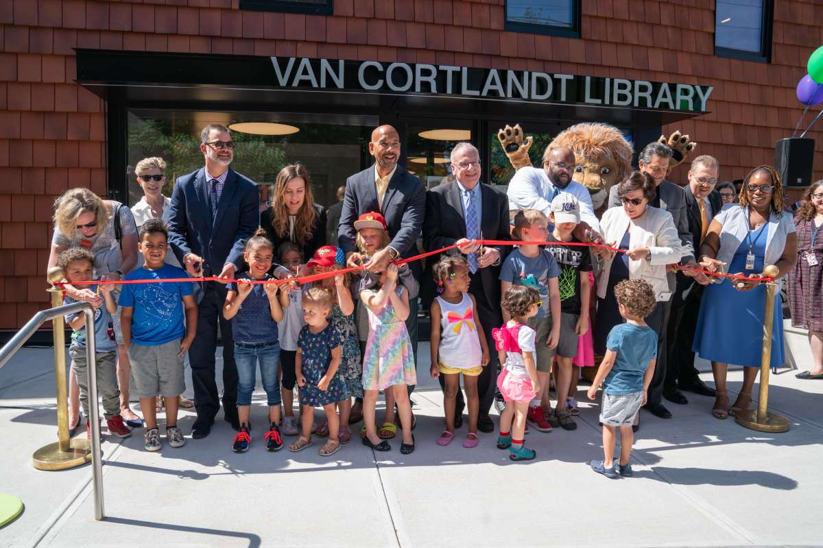 Van Cortlandt Library receives boost from EDC – Bronx Times