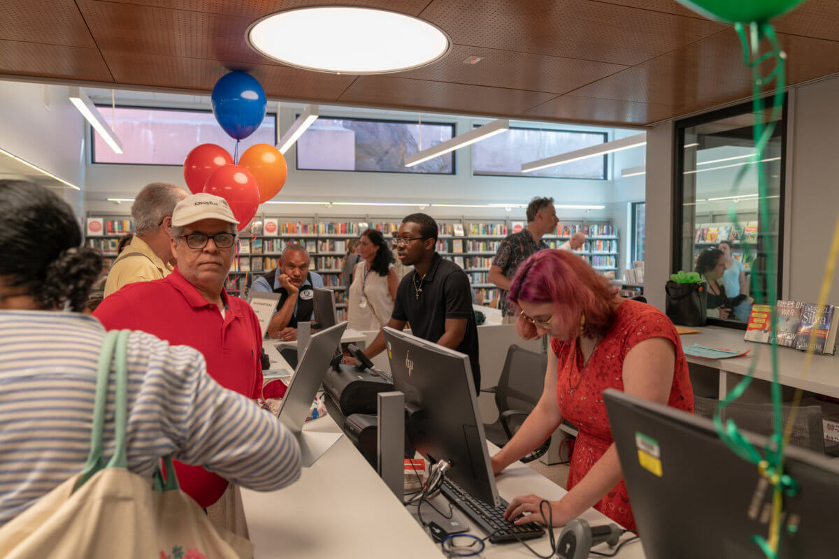 Van Cortlandt Library receives boost from EDC – Bronx Times