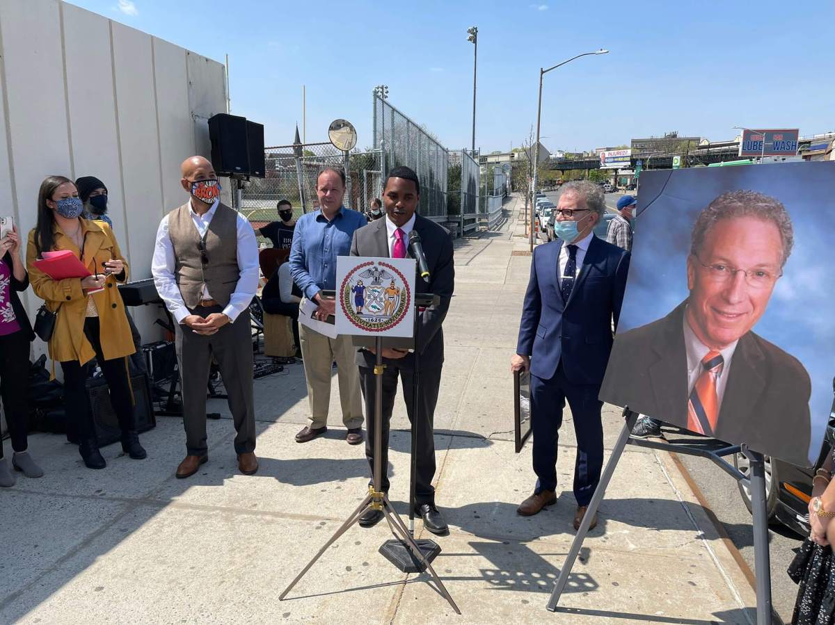 Street renamed for former Lehman High School principal – Bronx Times