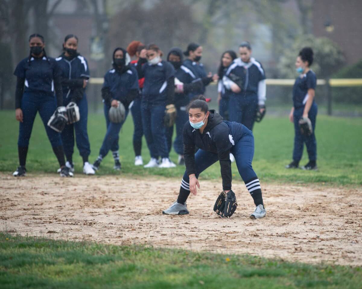 Bronx softball team receives gift from Fox Sports – Bronx Times