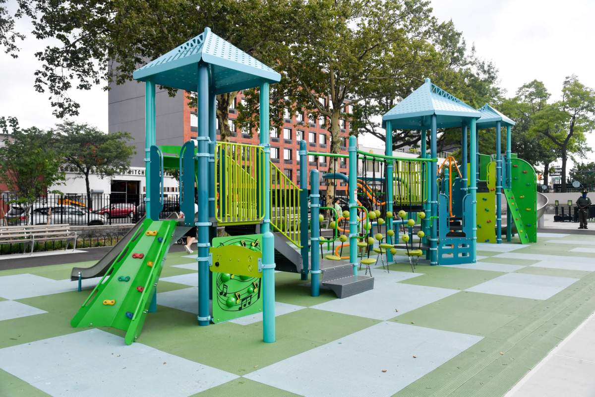 NYC Parks unveils $3.1M renovation of Pulaski Park – Bronx Times