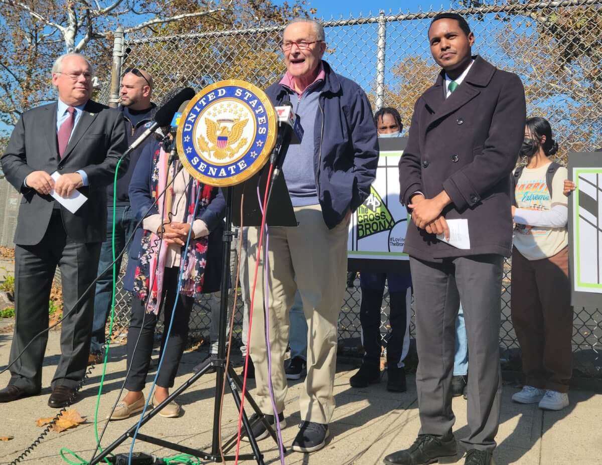 Schumer and Torres announce support for federal dollars to cap Cross ...