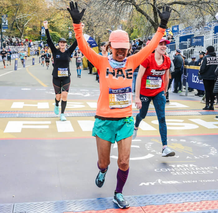 PHOTOS: NYC Marathon runners fly through the Bronx – Bronx Times
