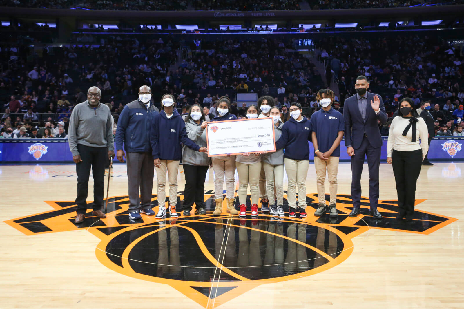 Knicks, Chase donate $100K to the Earl Monroe New Renaissance ...