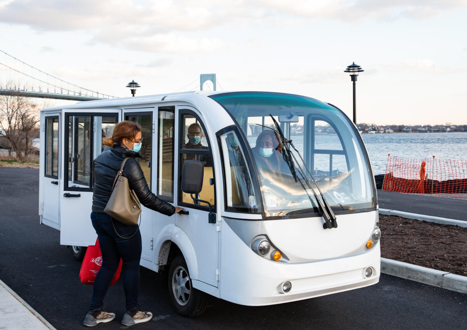 Ferry Point Park shuttle to expand access to Throggs Neck NYC Ferry for ...