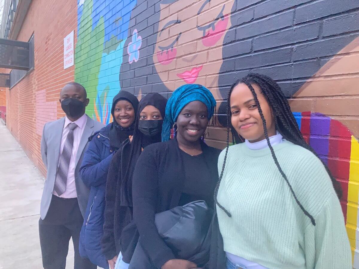 How this NYC teacher helps immigrant students ‘weave’ community in a ...