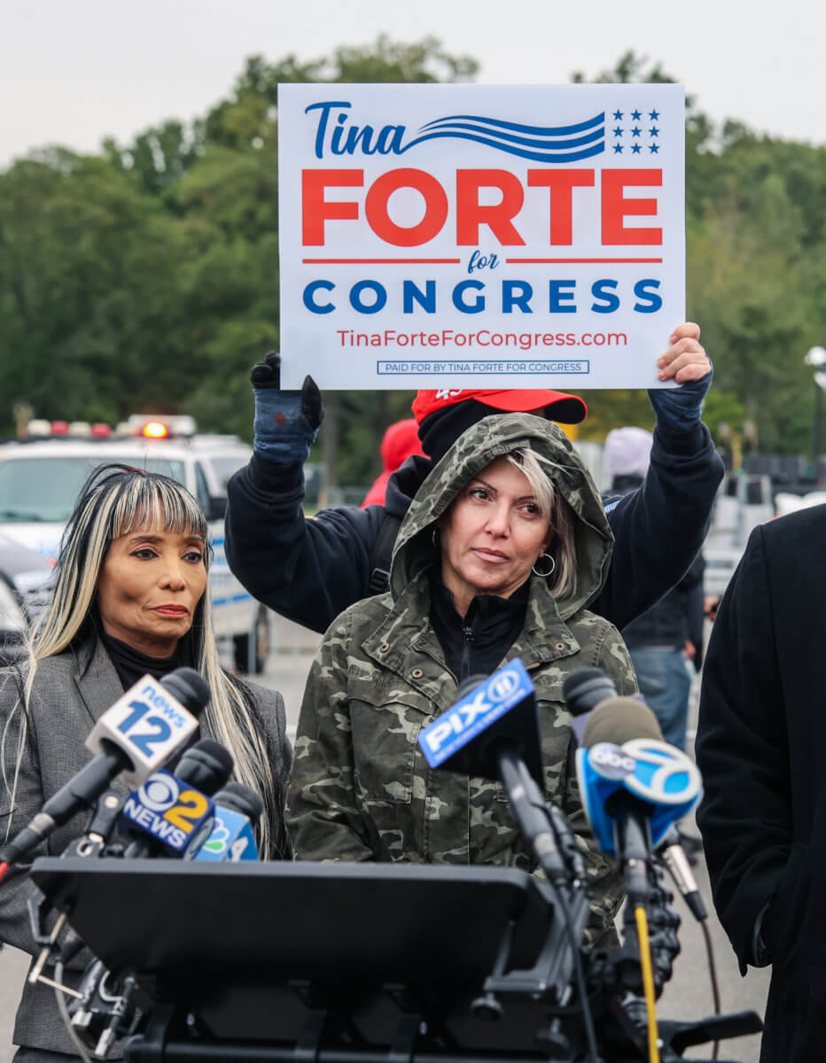Bronx officials learn of Orchard Beach exodus as mayor announces it ...