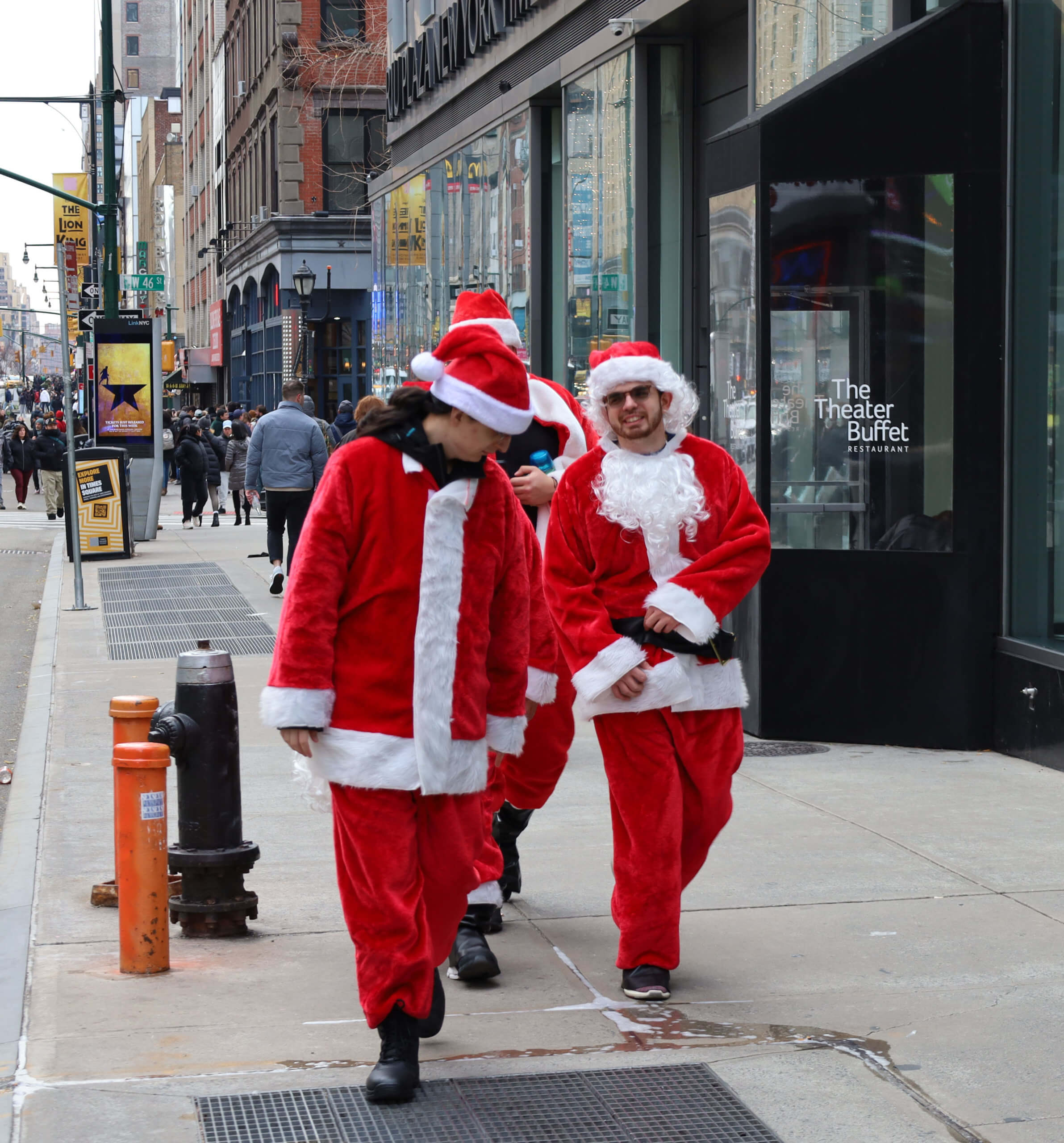 Santa Claus is coming to town — and he’s thirsty – Bronx Times