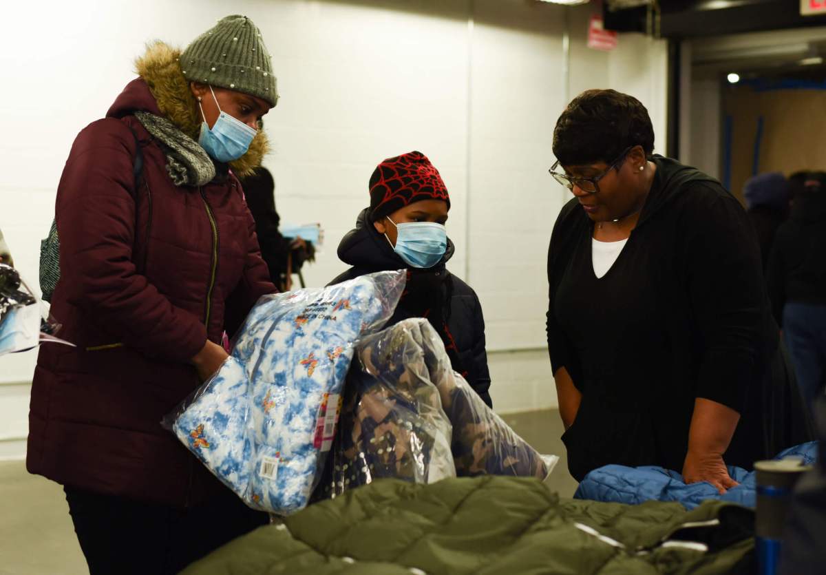 New York Cares concludes 34th Annual Coat Drive at Bronx Terminal ...