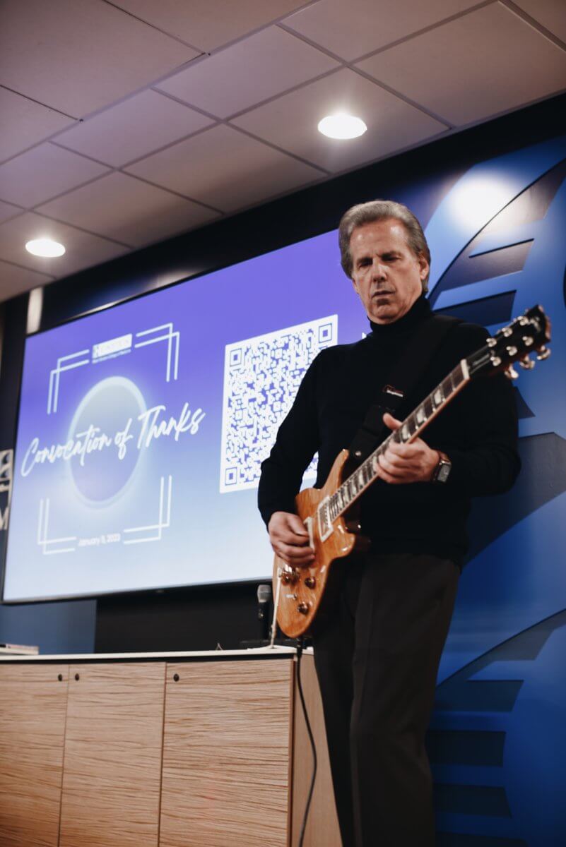 Einstein first-year med students honor people who donated their bodies ...