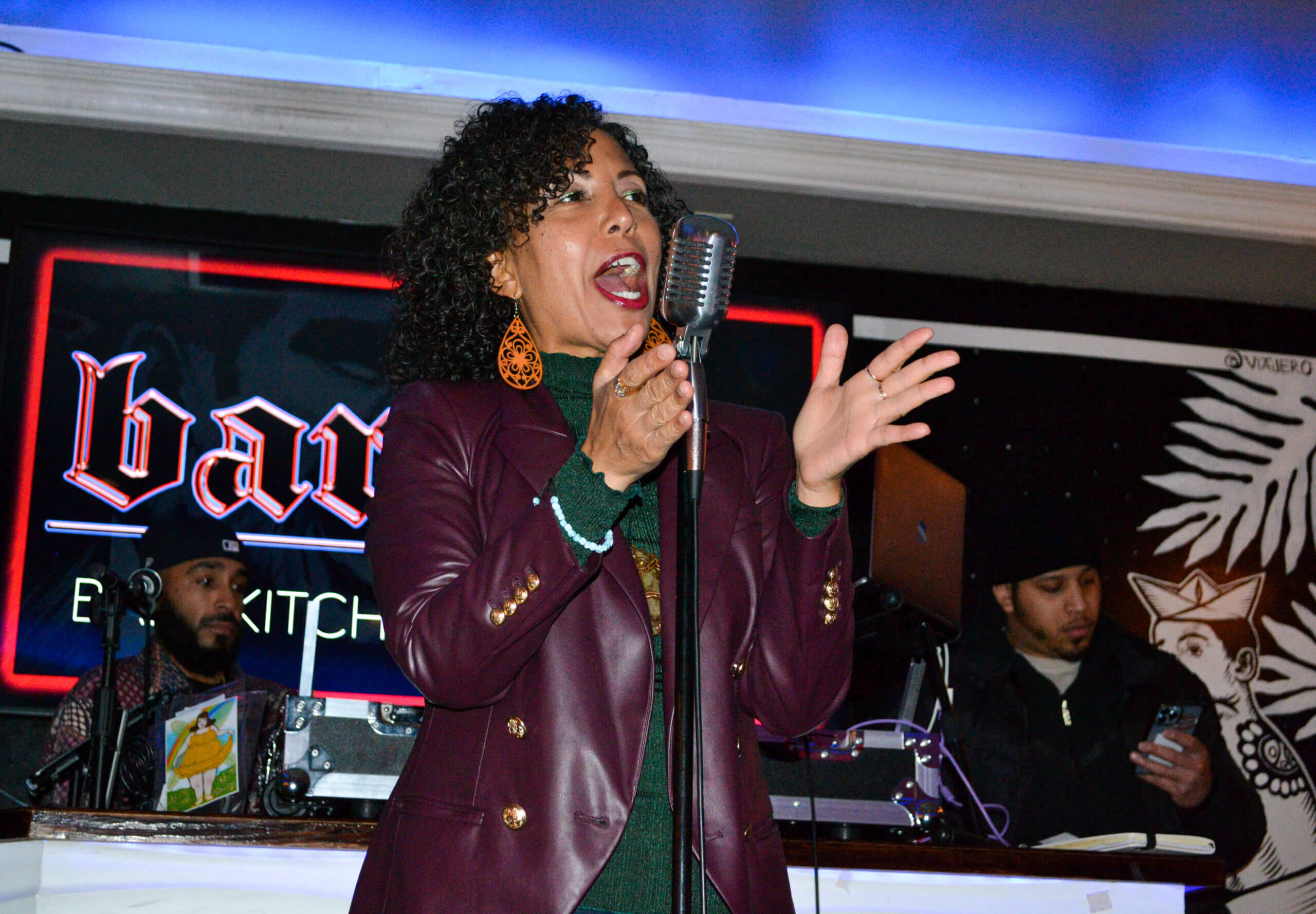 PHOTOS | Barrio BX open mic kicks off partnership with Nuyorican Poets ...
