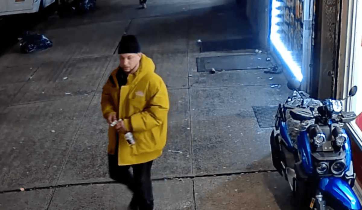 Suspect sought for slashing victim with glass bottle inside Wakefield ...