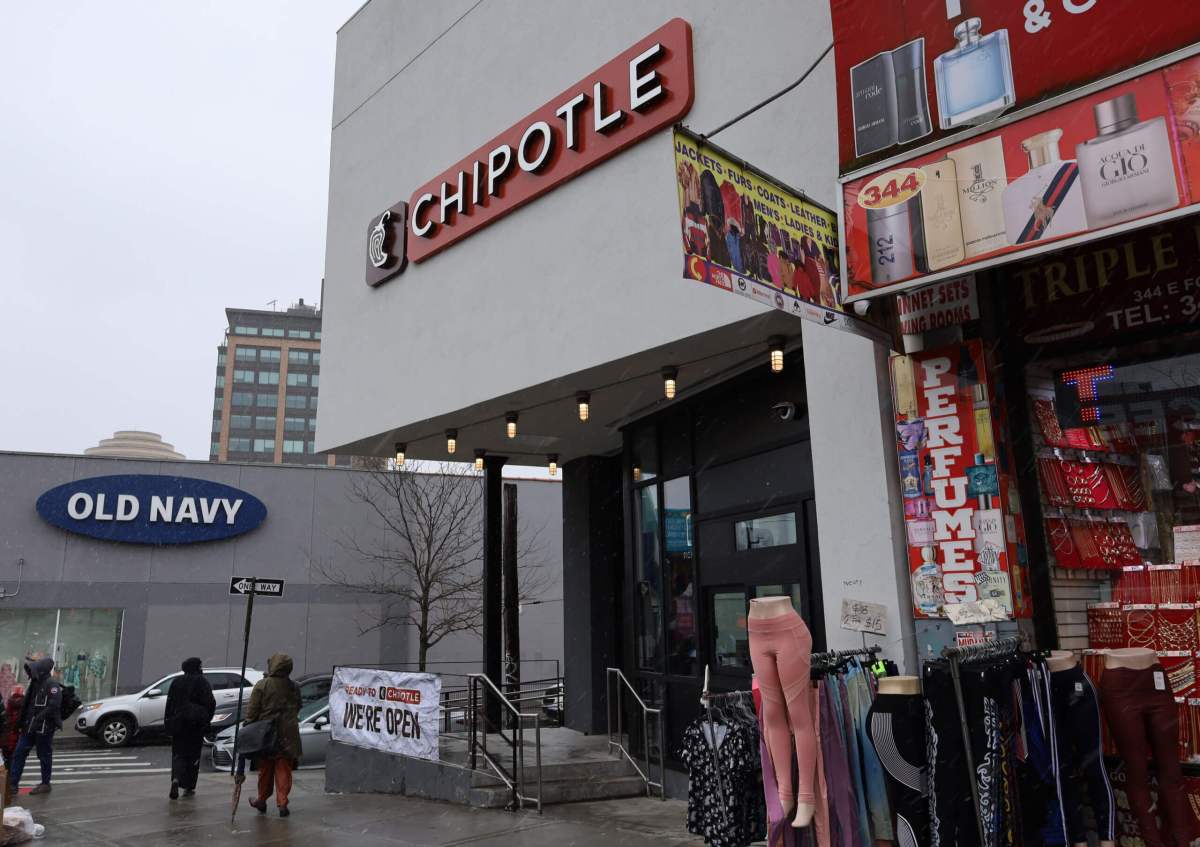 Chipotle opens second location in Fordham Road area – Bronx Times
