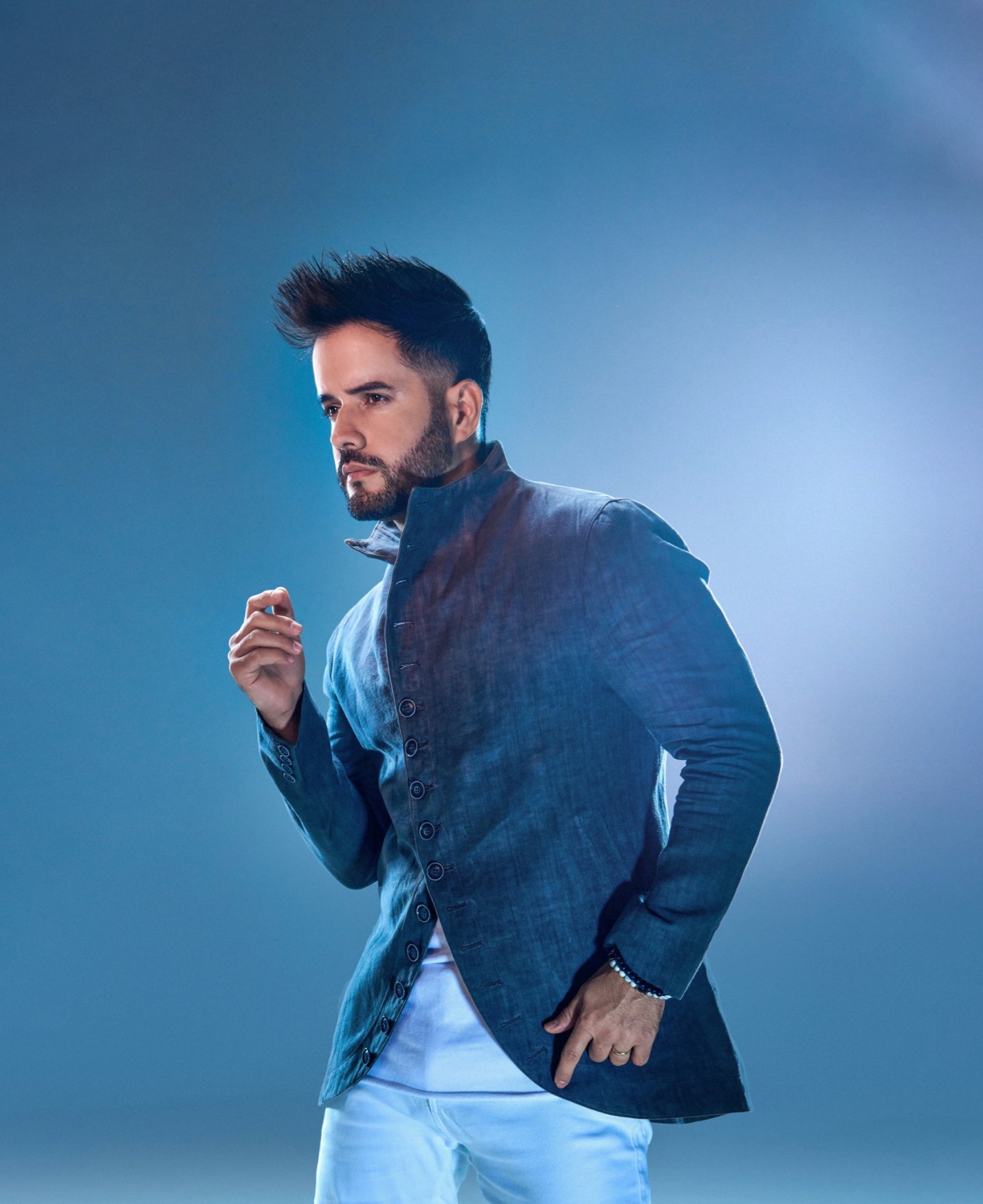 International sensation Manny Cruz returns to Lehman Center this ...