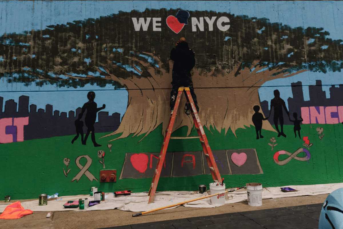 Morrisania Air Rights Tenant Association unveils community mural for We ...
