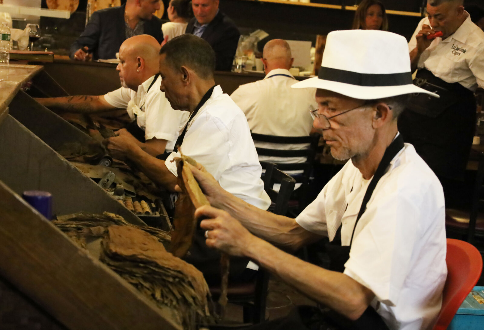 Bronx icon Chazz Palminteri launches new ‘Bronx Tale’ cigar – Bronx Times