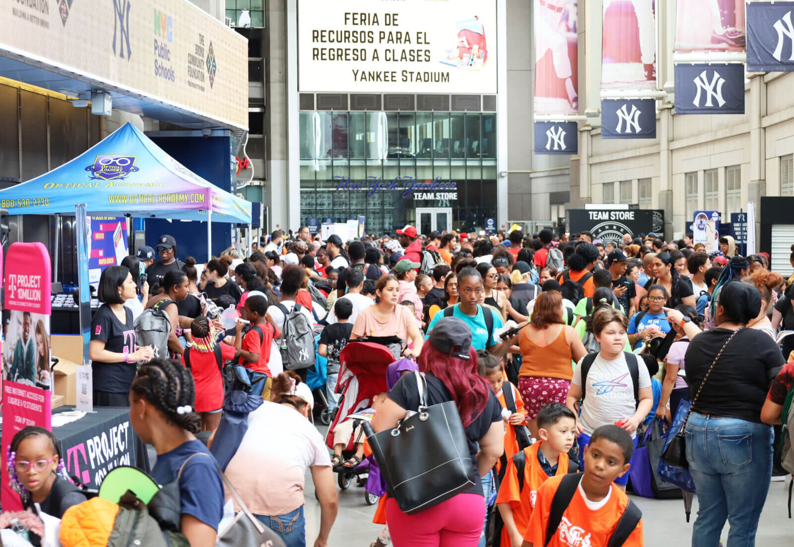 PHOTOS | Thousands turn out for Yankee Stadium’s back-to-school ...