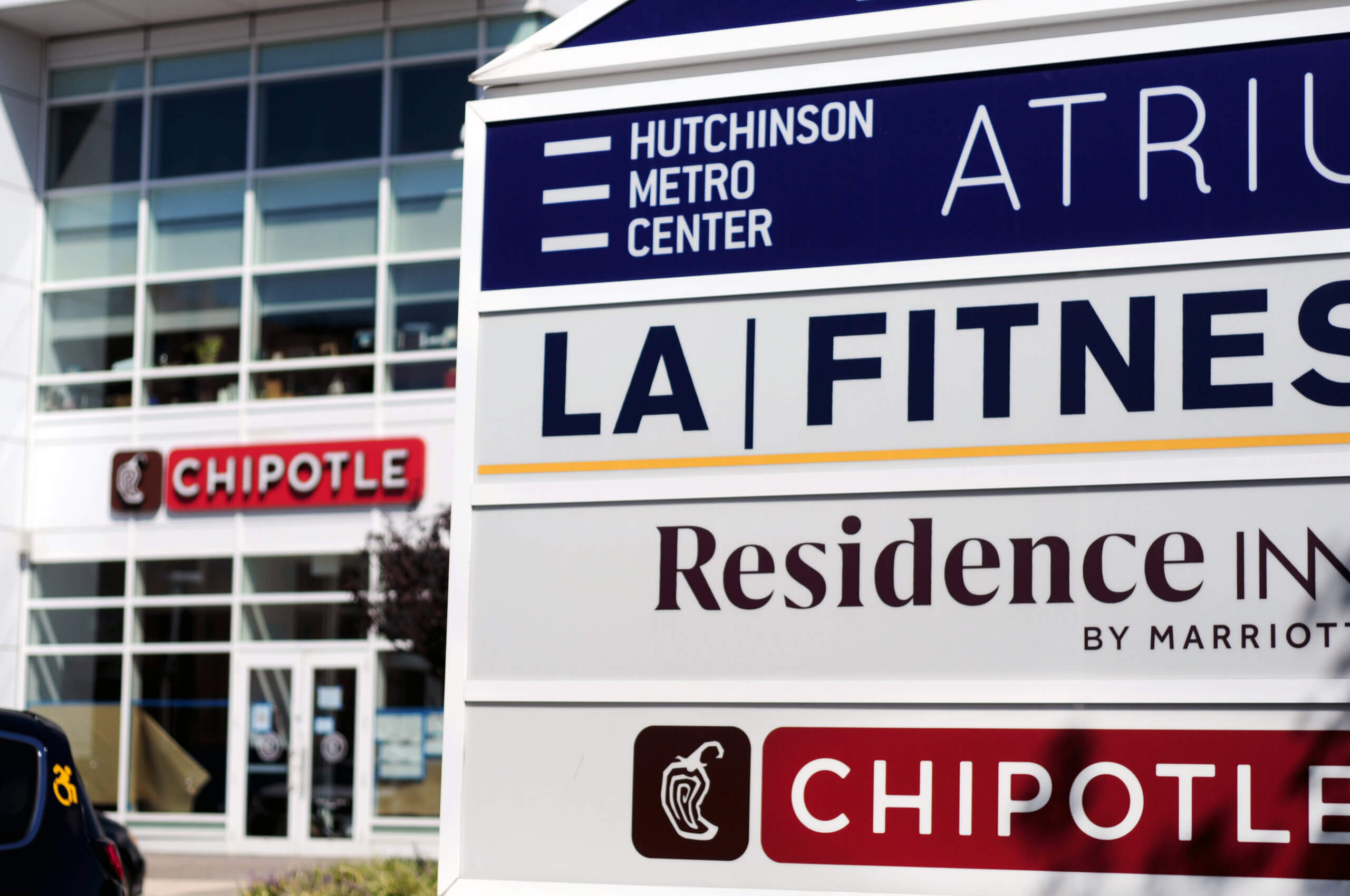 Chipotle to open new location with walk-up window in Hutchinson Metro ...