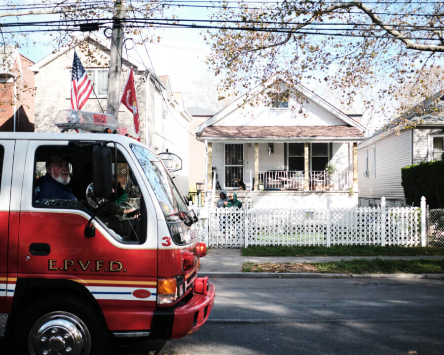 A moment of respect: Bronxites honor valor of Vietnam vets during ...