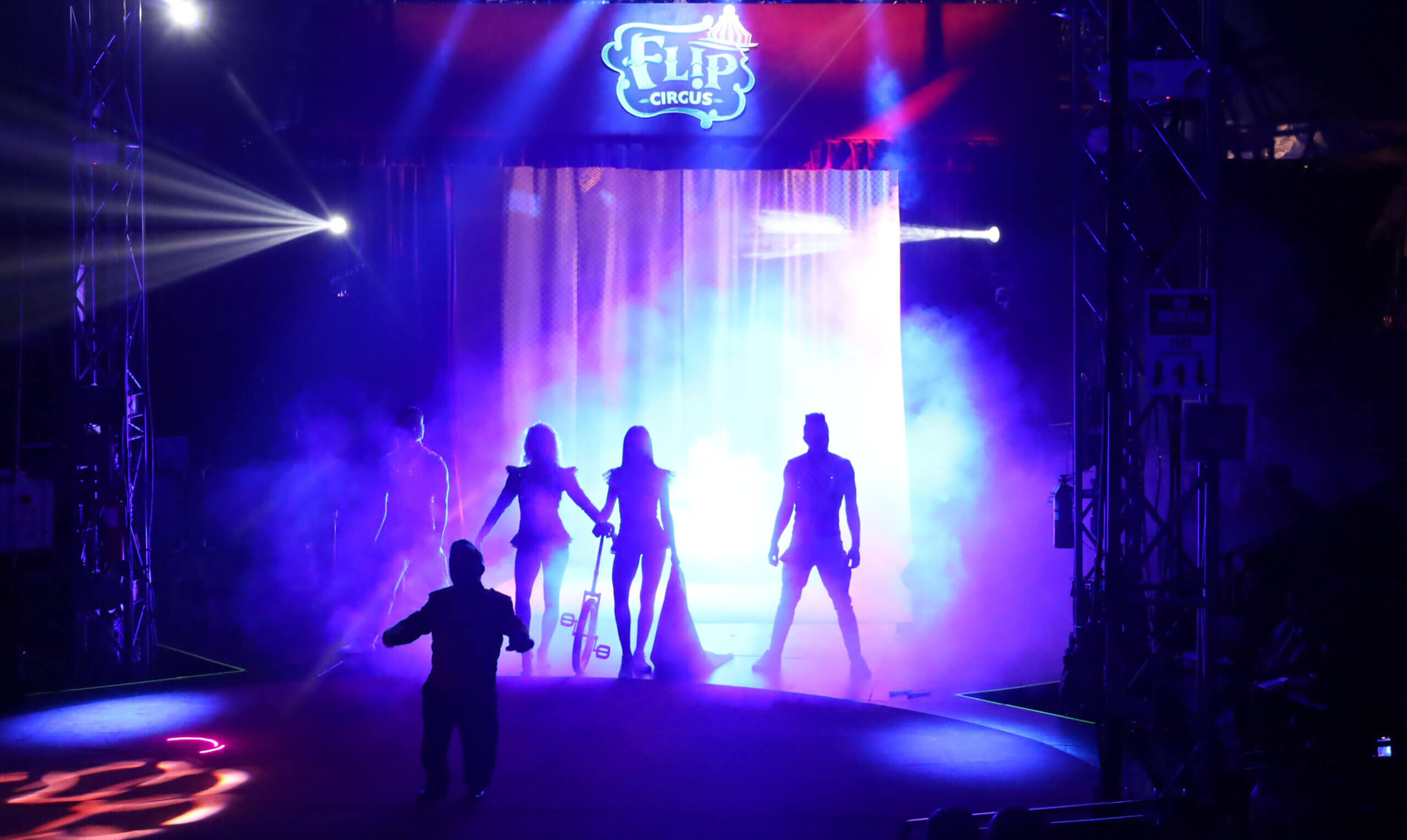 From stunts to laughs, Flip Circus wows audiences at Bay Plaza – Bronx ...