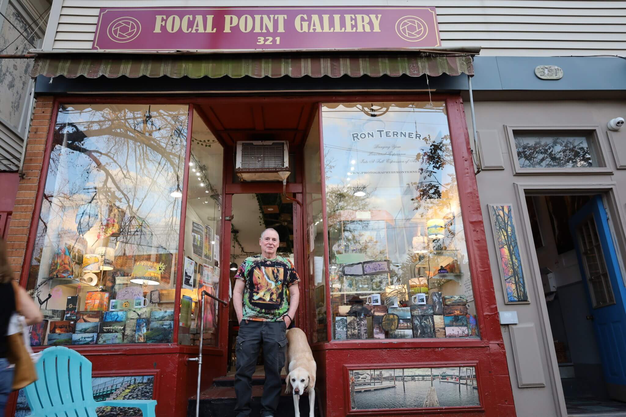 Gallerist and artist makes his living on City Island for nearly half a ...