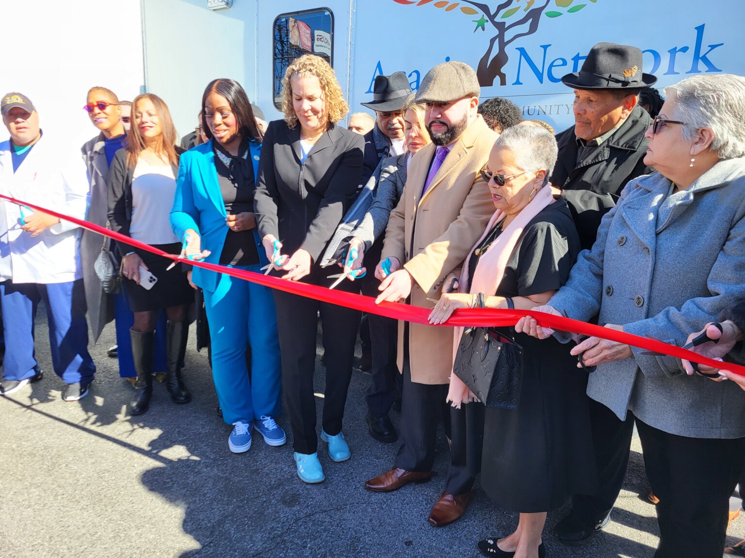 Borough’s first mobile drug treatment unit opens in South Bronx – Bronx ...