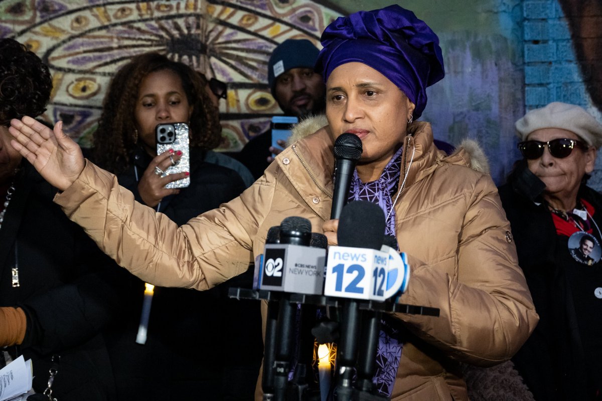 ‘We’re in this fight together’: Bronx vigil marks 25 years since NYPD’s ...