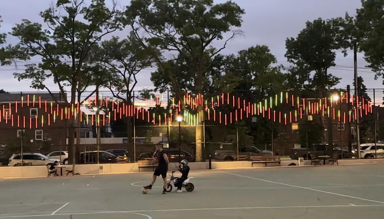 Large-scale light installation lights up Morris Park – Bronx Times