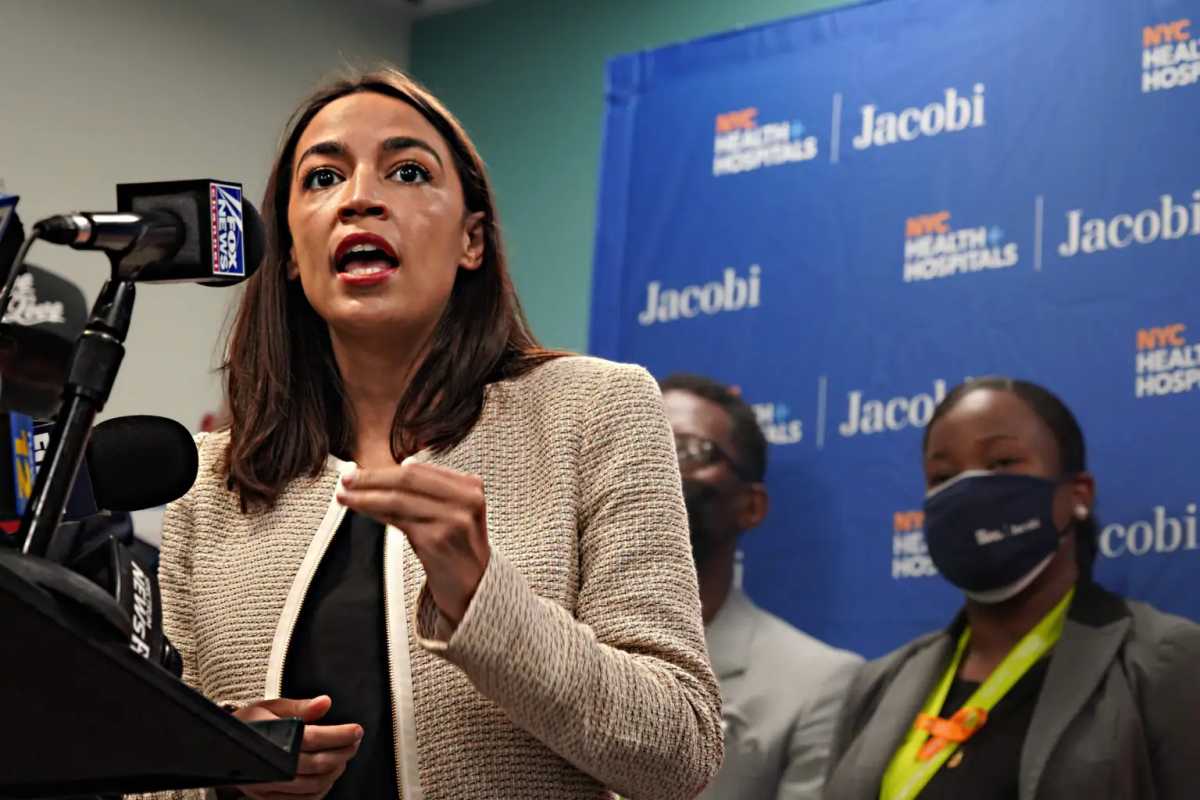 AOC calls for Mayor Adams’ ouster amid torrent of federal probes and ...