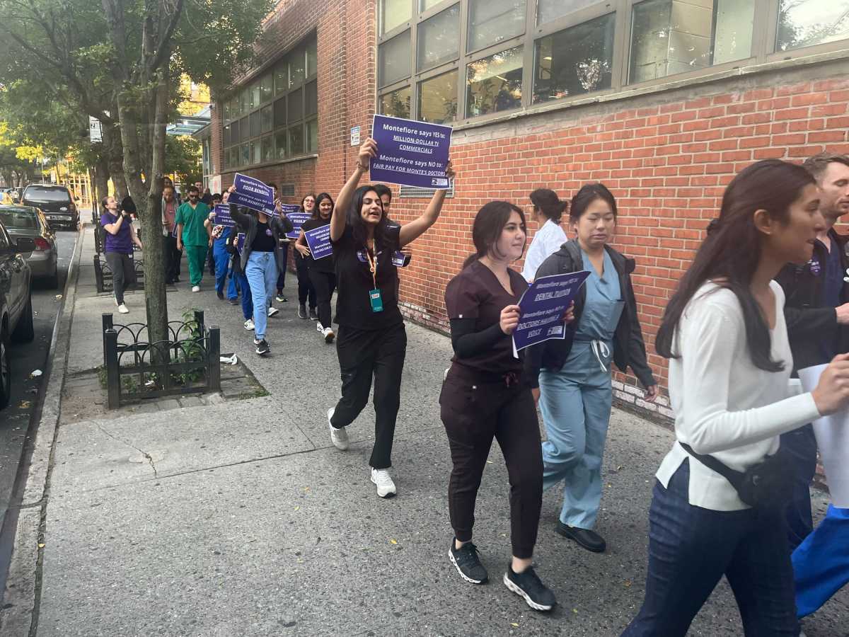 Montefiore Medical Center doctors call on hospital to negotiate fair ...