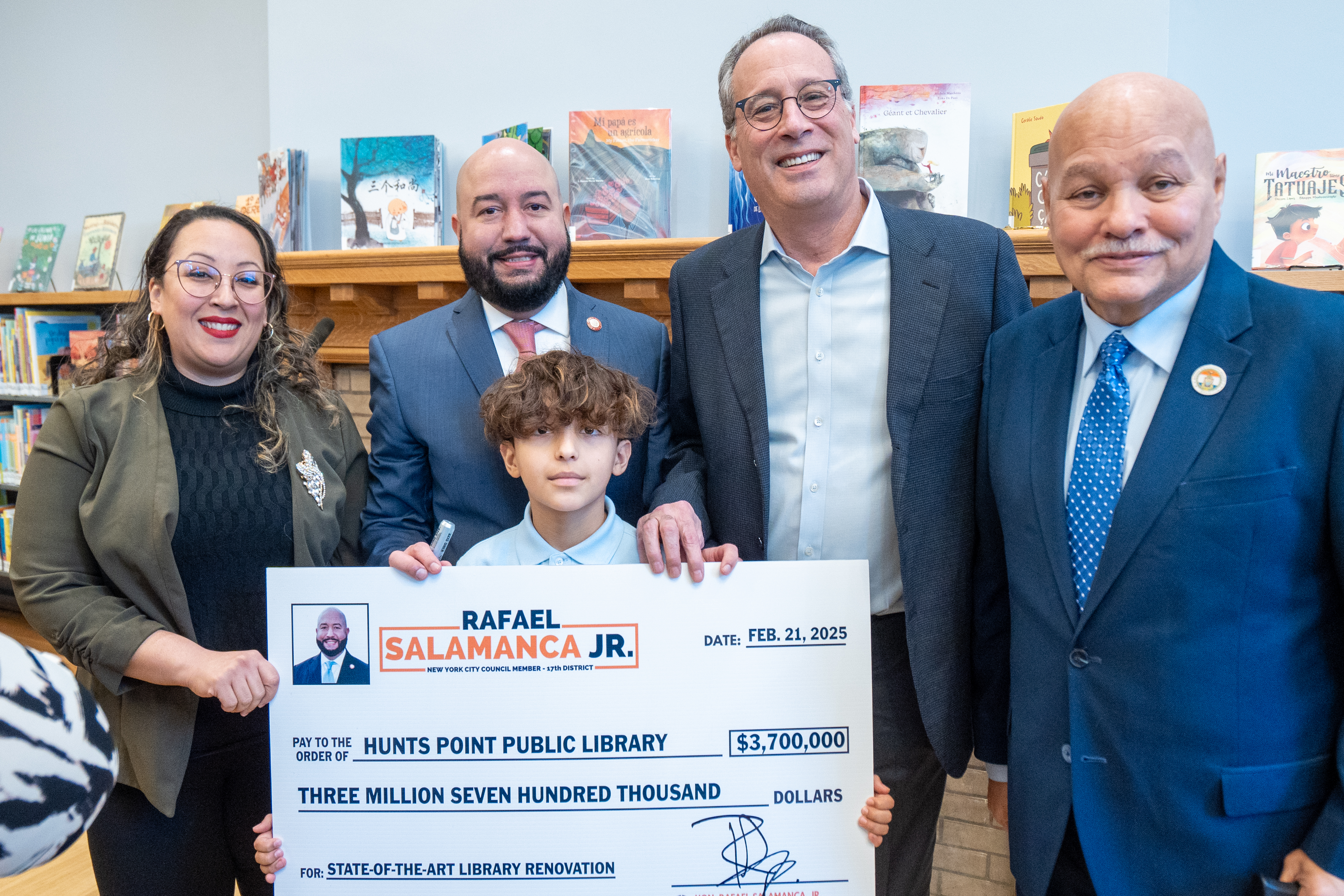 Hunts Point Library reopens after $32 million renovation; officials ...
