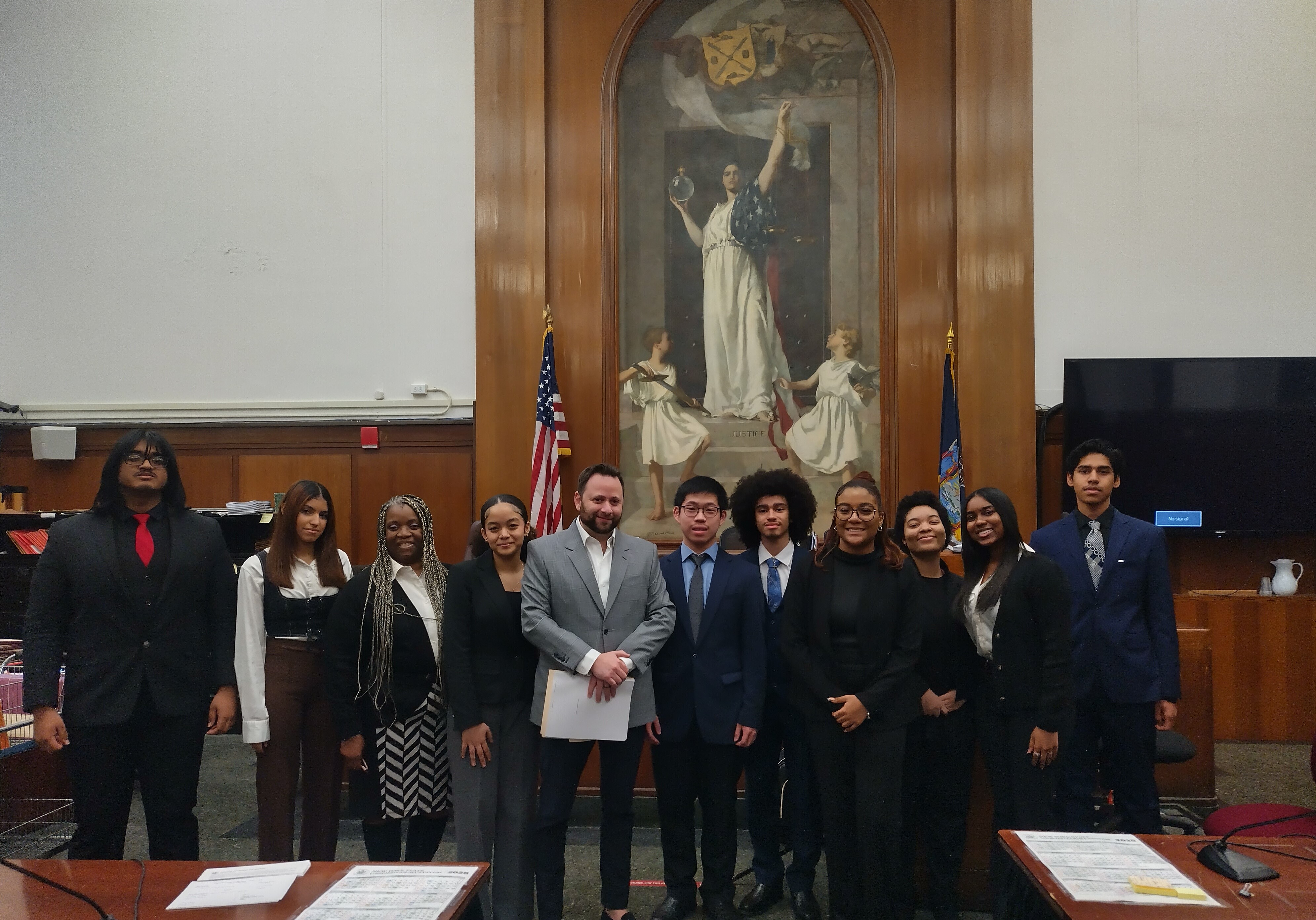 Monsignor HS students to compete in Mock Trial Tournament – Bronx Times