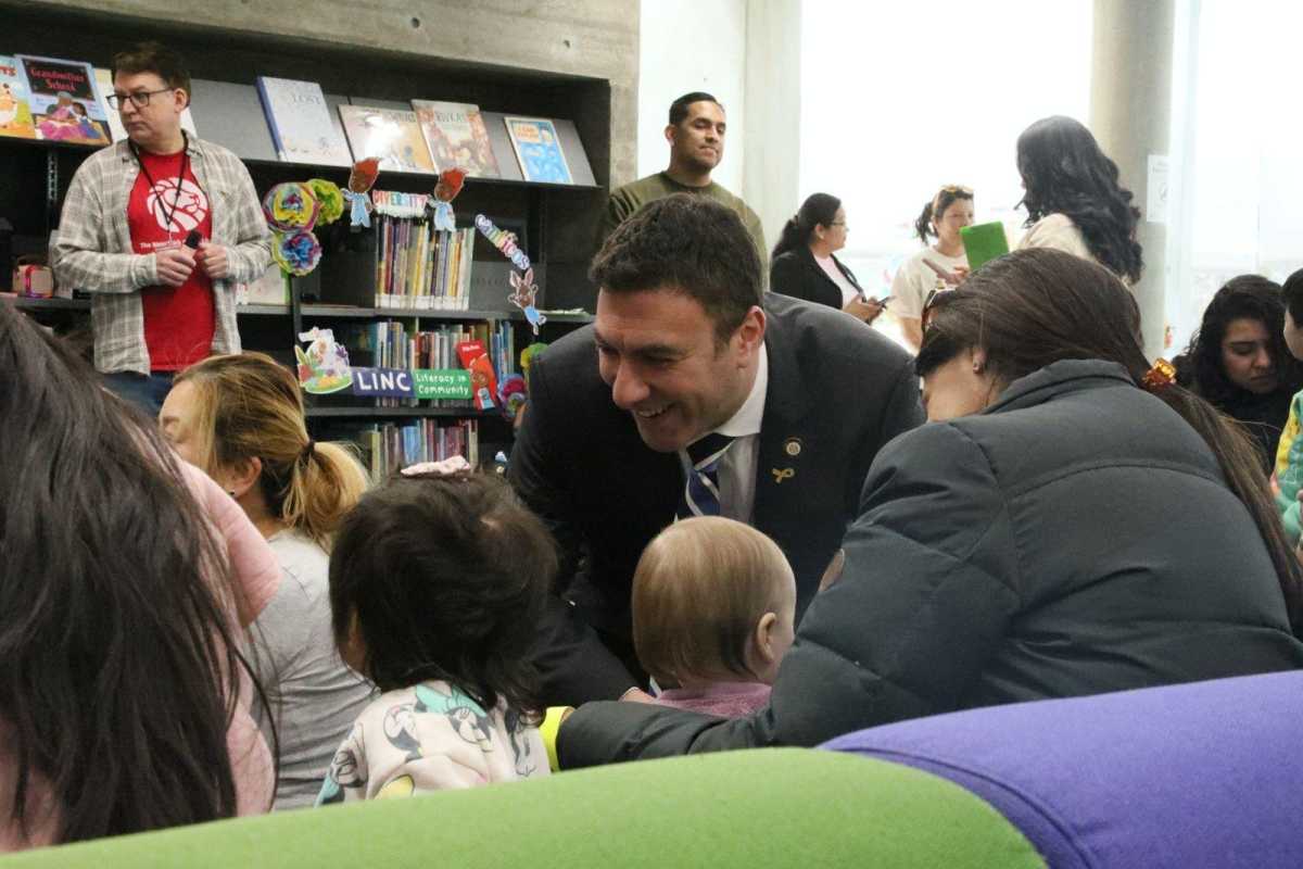 CM Dinowitz co-sponsors reading initiative from LINC – Bronx Times