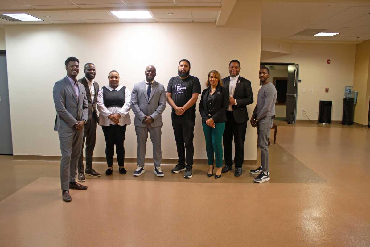 Council Member Kevin Riley hosts financial literacy forum in the Bronx ...