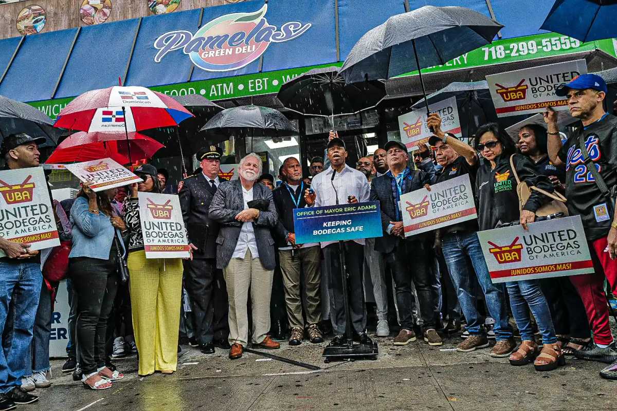Mayor Adams unveils panic button program at Bronx bodega to curb crime ...
