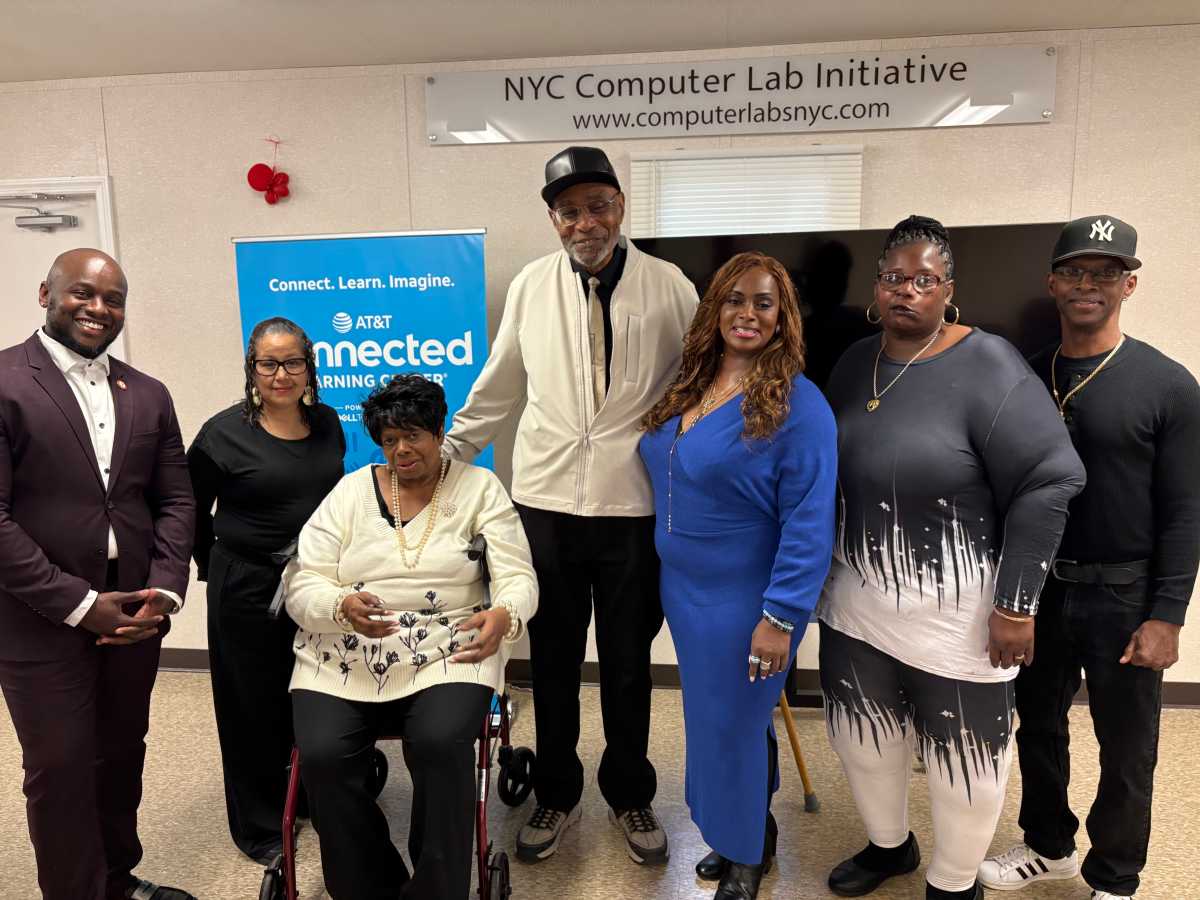 CM Riley swears in newly-elected members of Edenwald Resident ...