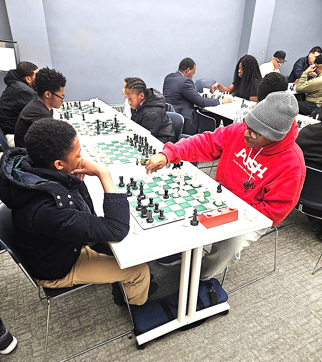 Photos: Young Kings and Queens Chess Club finishes free ...